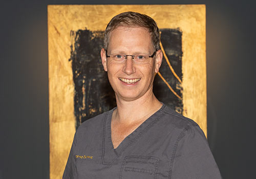 Plastikkirurger og sykepleiere ved Cosmo Clinic - Brystoperasjoner.no